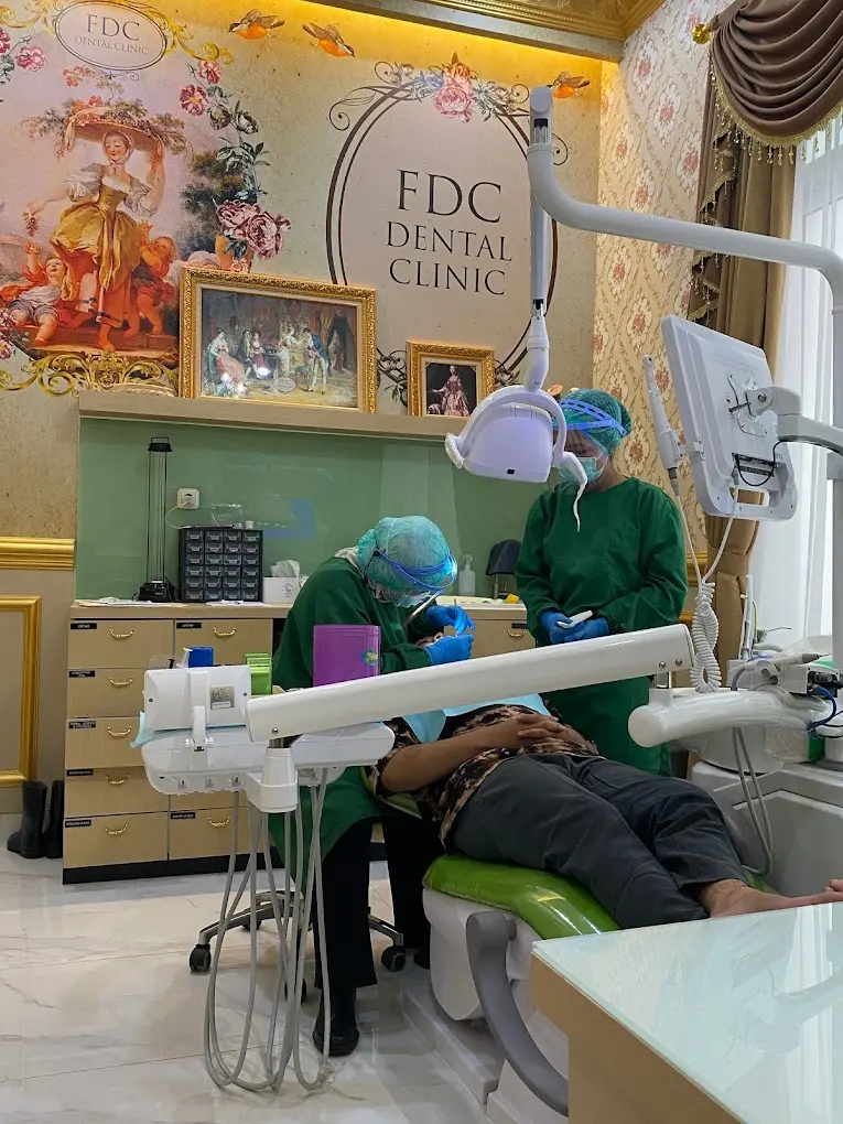 Informasi lengkap dan buat janji di FDC Dental Clinic - Ciputat. Biaya ...